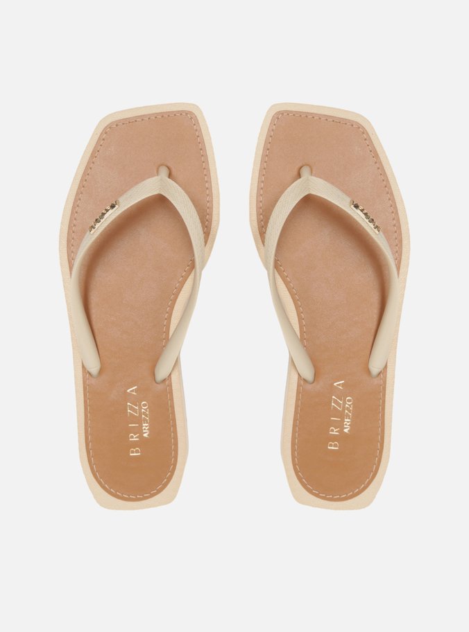 Chinelo de Dedo Dourado Bico Quadrado Palmilha Brizza | Arezzo