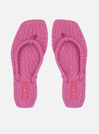 Chinelo de Dedo Roxo Square Crochê Brizza Brizza Triya | Arezzo